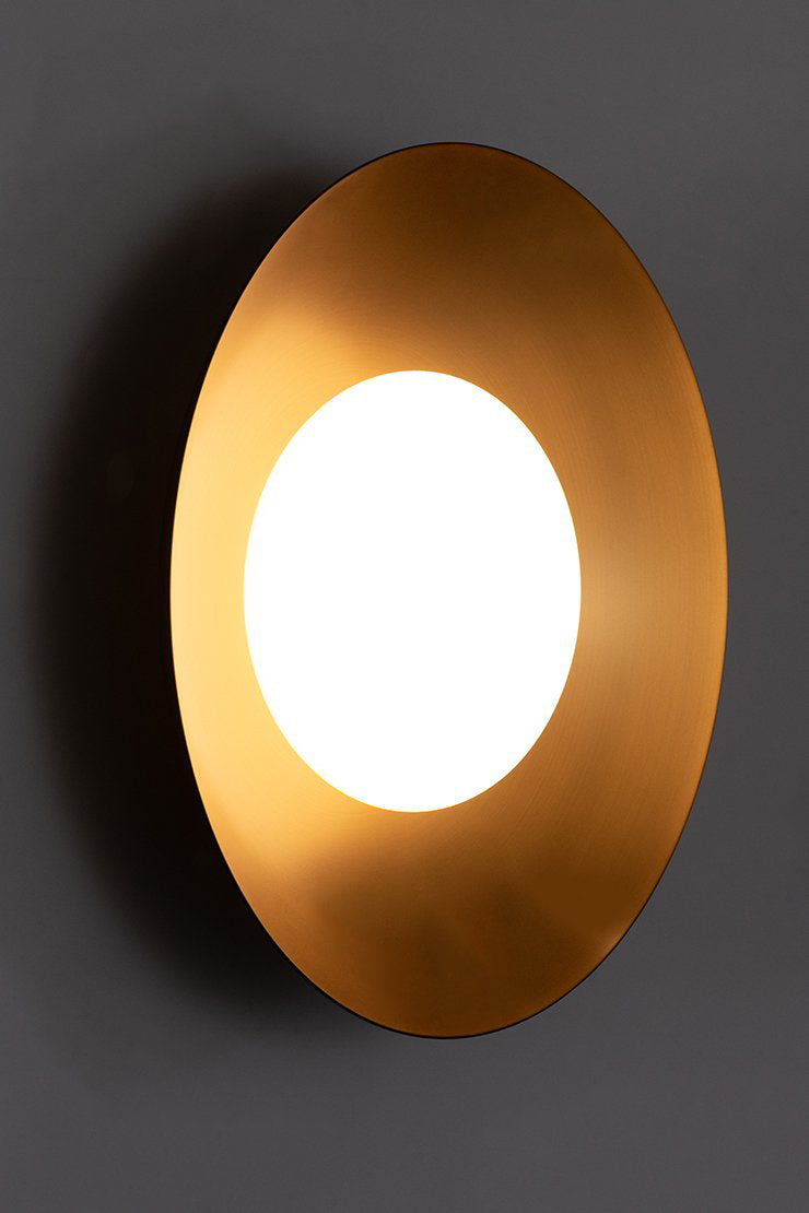 Creating Ambiance: The Power of a Modern Contemporary House | Vault ...